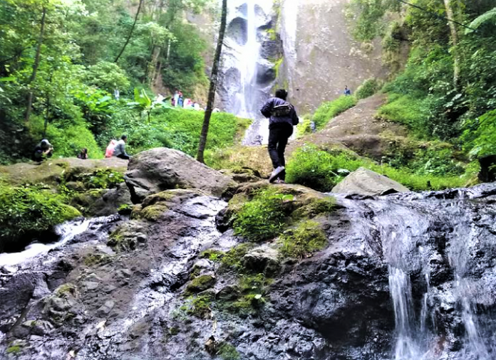Misteri dan Keseruan di Air Terjun Dolo, Kediri | Indonesia Traveler