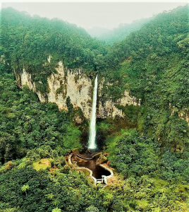 Pesona Curug Ngebul, Surga Tersembunyi di Bumi Cianjur | Indonesia Traveler
